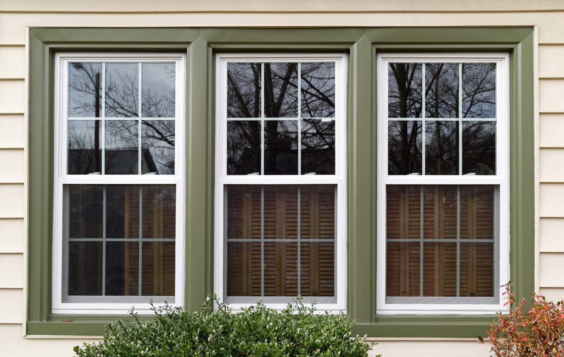 Wood, Vinyl or Fiberglass Replacement Windows - Window Makeover